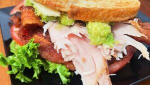 Clear Water Harbor Restaurant & Bar: Waterfront Dining in Waupaca, WI